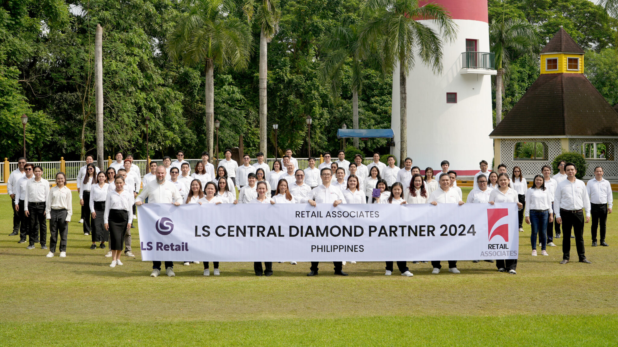 Unified Team: Future’s Bright...Success in Sight! - Retail Associates